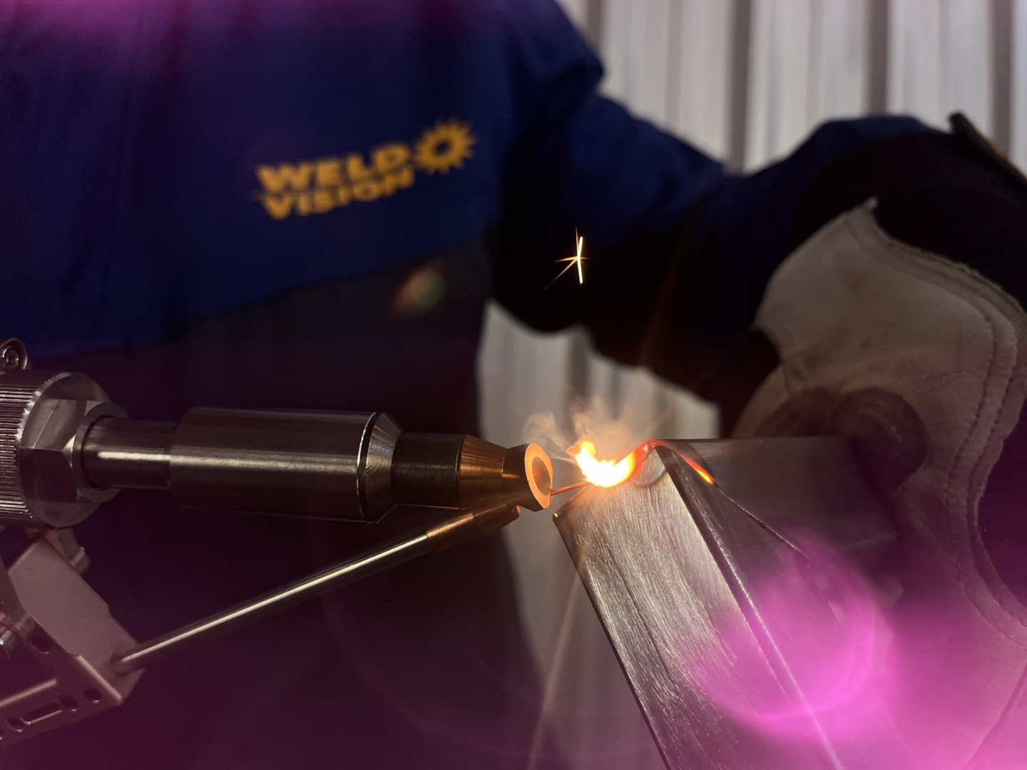 Soldagem a laser manual: o que é e como funciona? - Weld Vision